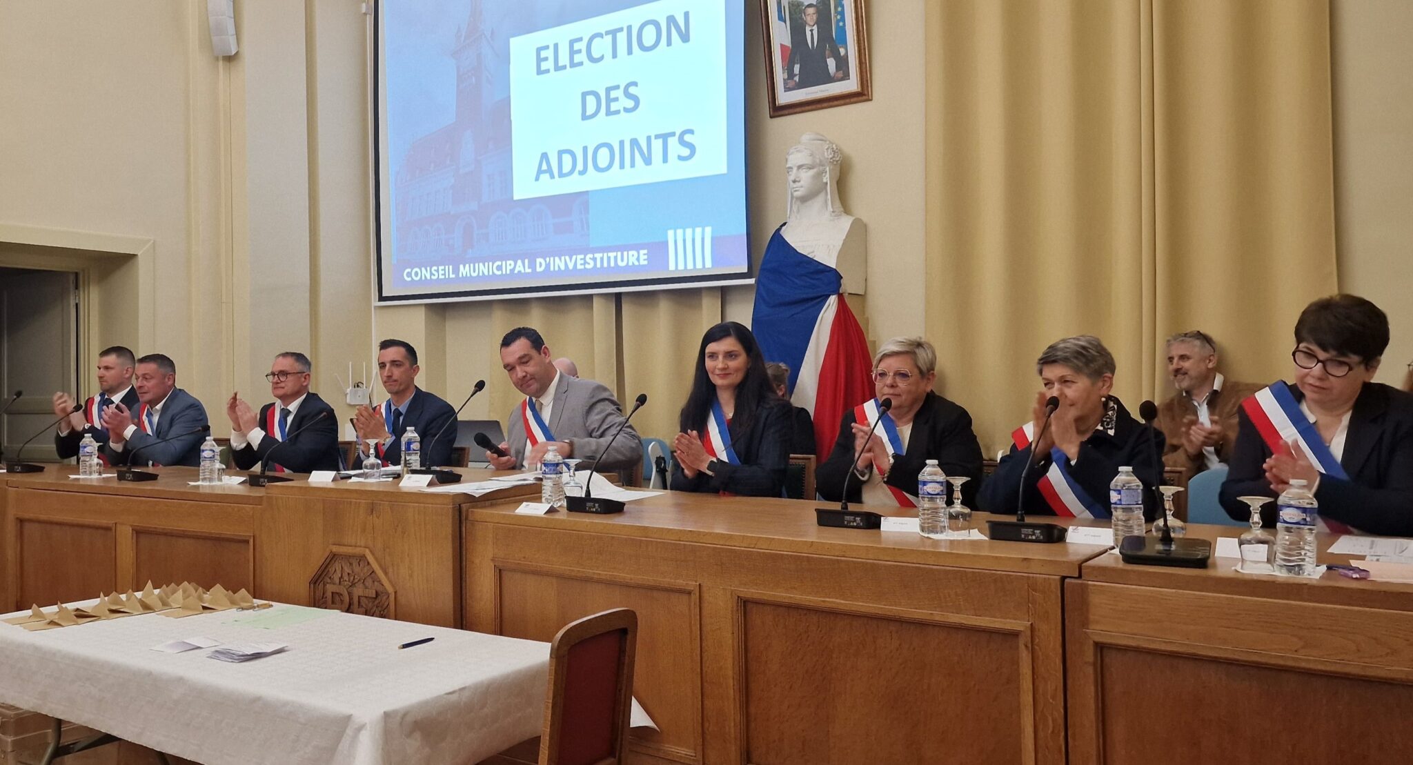Présentation du maire et de sa nouvelle équipe - Ville d'Albert